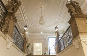 Anglo-American University in Prague - Anglo-American University in Prague